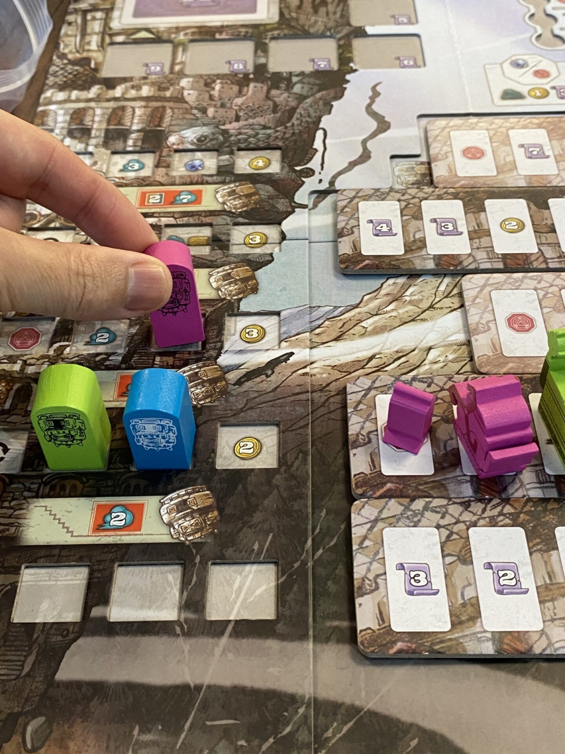 FALLINGってどんなゲーム？ | 様々なボードゲームを遊べるカフェと、ゲームの販売をしている「SUNNY BIRD」です