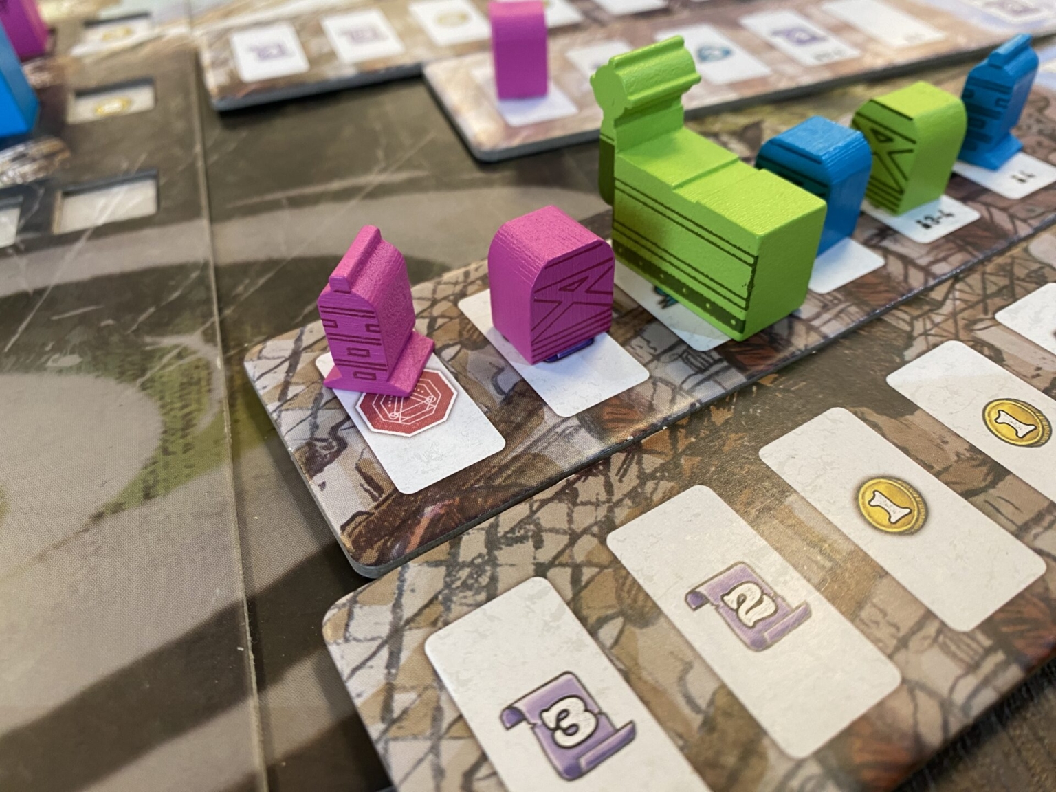 FALLINGってどんなゲーム？ | 様々なボードゲームを遊べるカフェと、ゲームの販売をしている「SUNNY BIRD」です